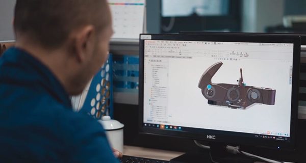 Quick Release Hooks (QRH) for Marine + Infrastructure / Glen Engineering